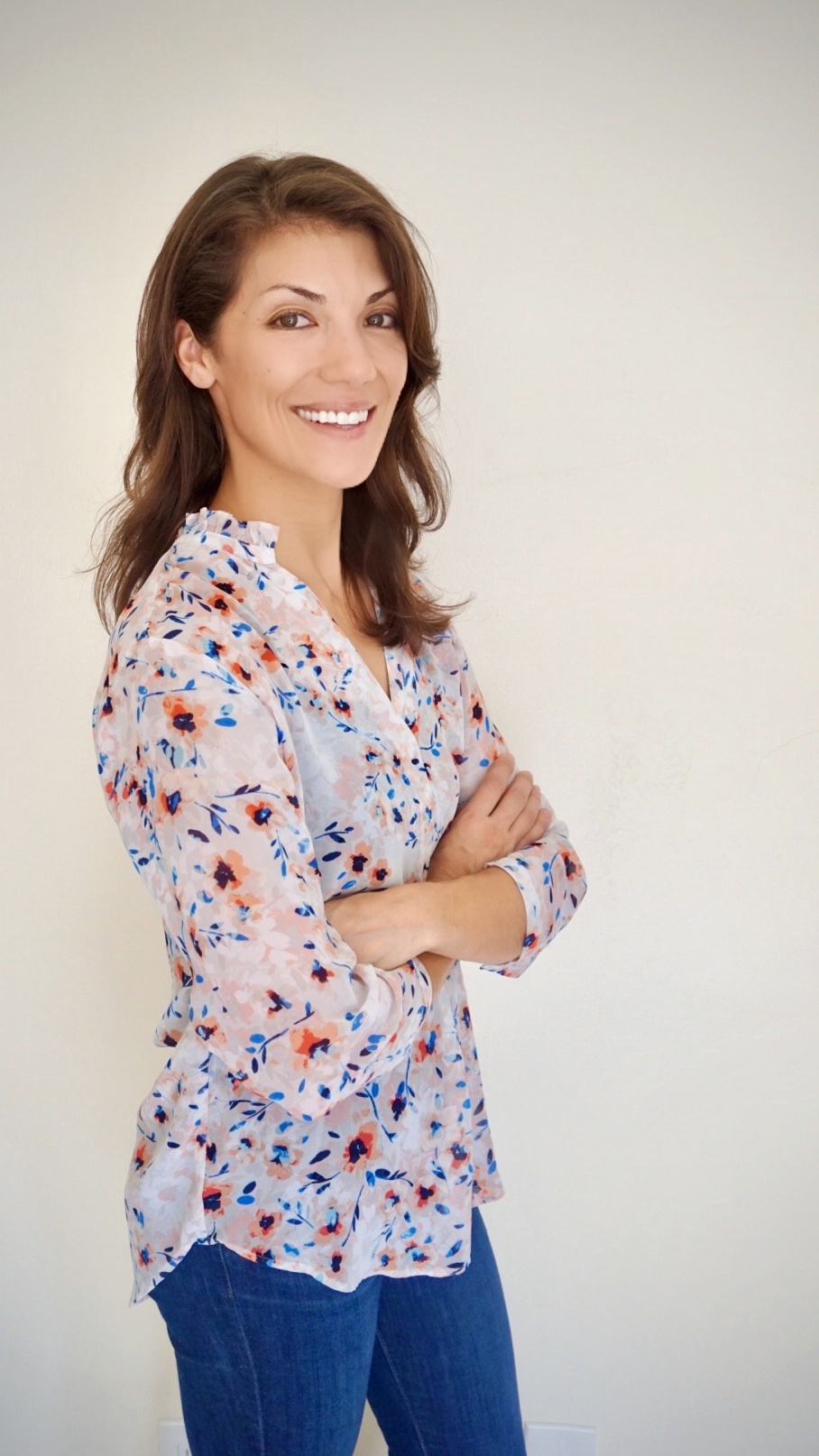 Louise Voelker - Minars Dermatology